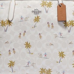 Coach | Bags | Nwt Coach Outlet City Tote In Signature Canvas With Hula ...